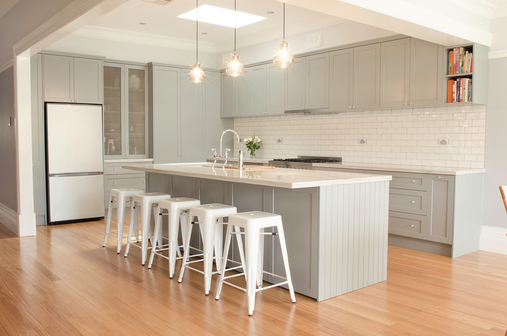 Hamptons Style Kitchen | Blue Tea Kitchens - Farmhouse - Kitchen ...