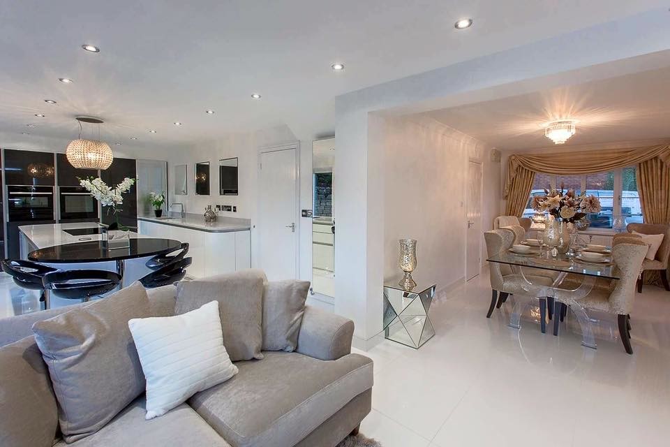 Handleless Gloss White & Anthracite Kitchen - Contemporary - Kitchen ...