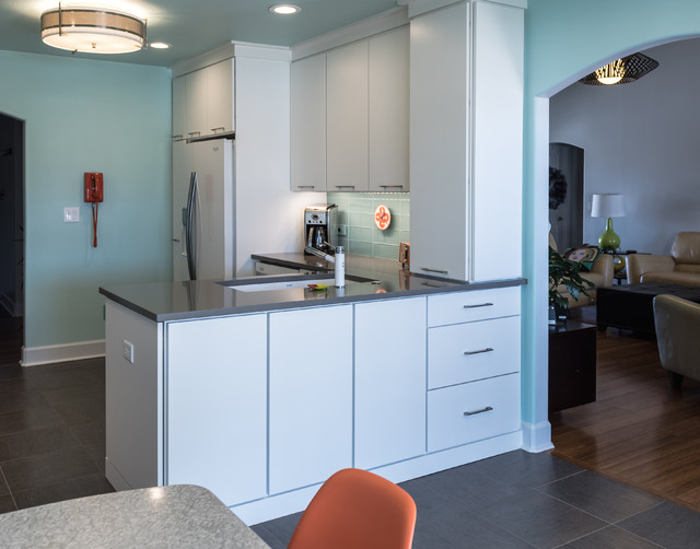 Happy Hip Family Kitchen - Modern - Kitchen - St Louis - by NEXT ...