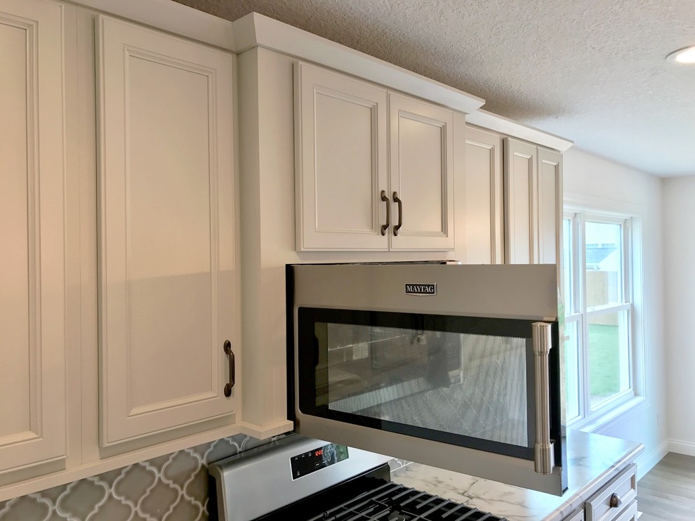 Hazelwood Homes Colona, IL Kitchen With Formica Marble Look Tops ...