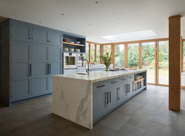 Henley House - Traditional - Kitchen - Oxfordshire - by Snug Kitchens ...