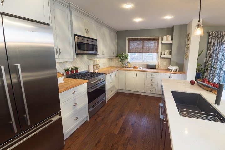 HGTV's Leave It To Bryan Kitchen - Farmhouse - Kitchen - Toronto - by ...