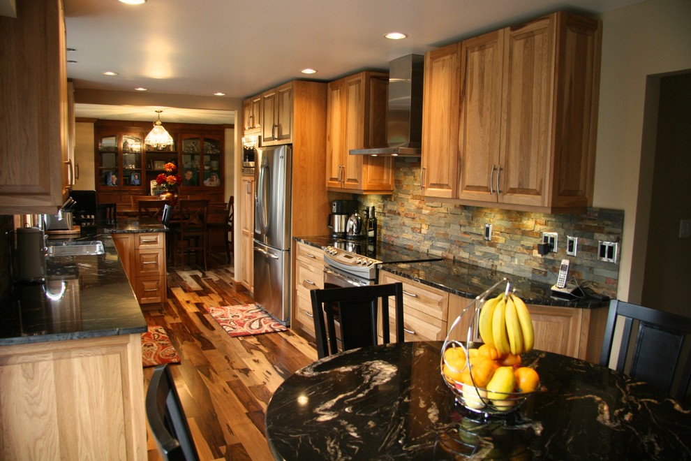 Hickory raised panel kitchen - Traditional - Kitchen - Vancouver - by ...