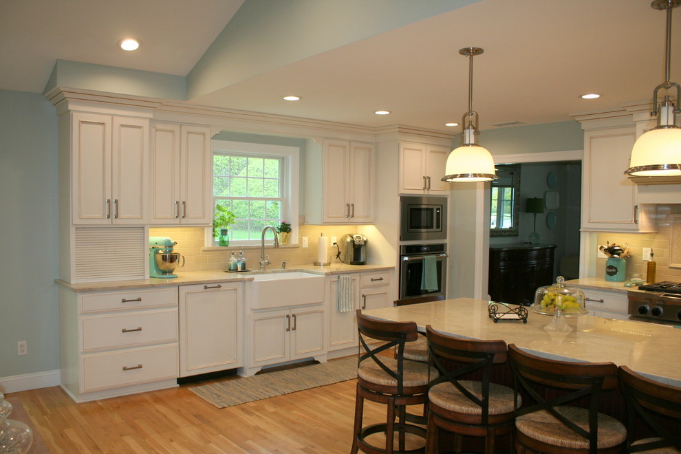 High Ranch Design - Traditional - Kitchen - New York - by Royal ...