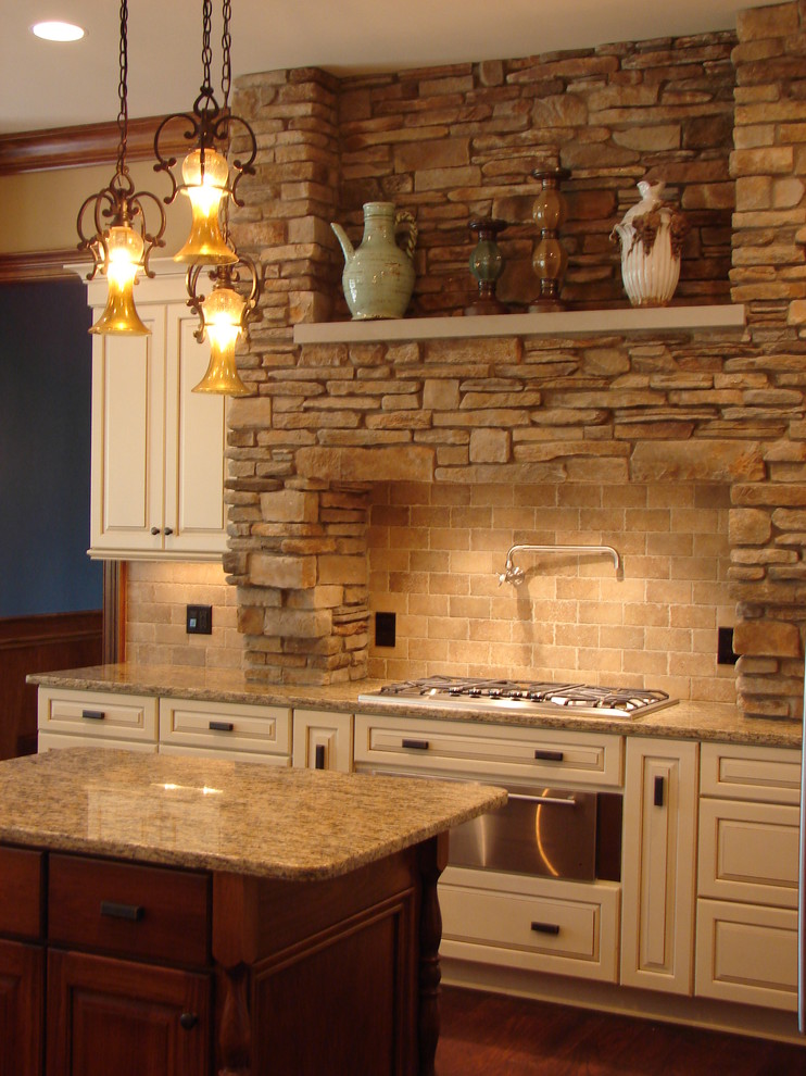 Highland Heights Kitchen - Traditional - Kitchen - Cleveland - by Lonny ...