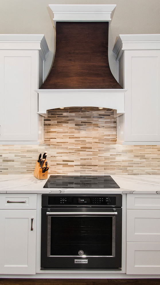 Highlander Drive Modernized - Transitional - Kitchen - Dallas - by ...