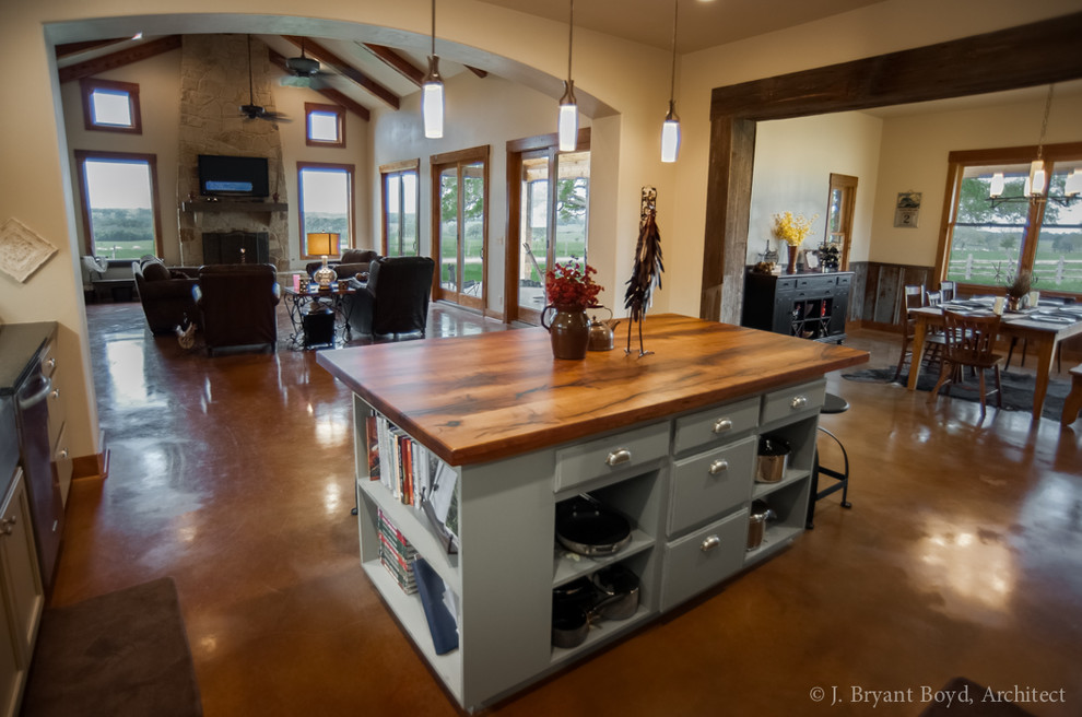 Hill Country Ranch - Traditional - Kitchen - Austin - by J. Bryant Boyd ...