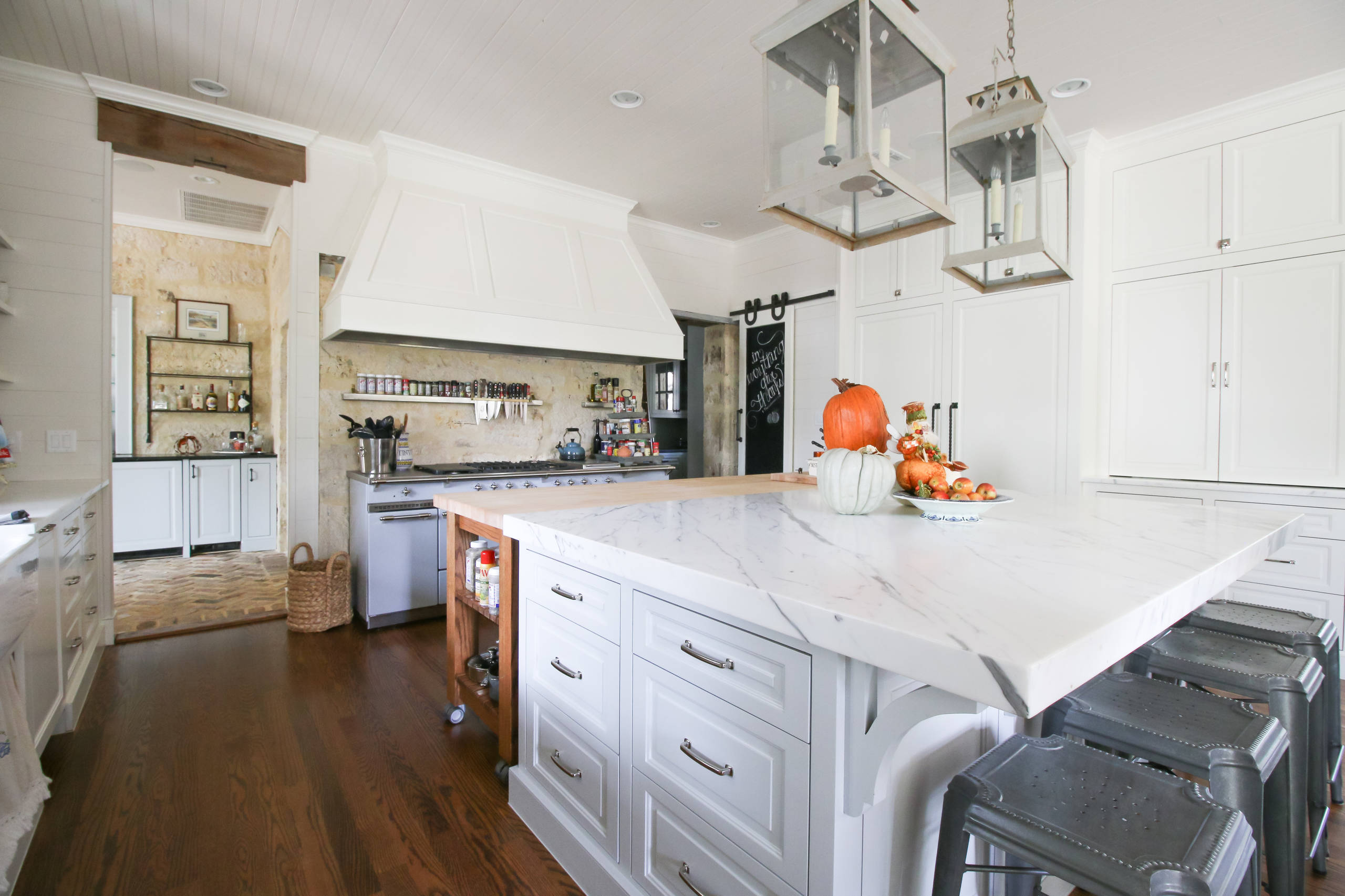 My Houzz: Historic Textures Meet Modern Touches in Texas Hill Country