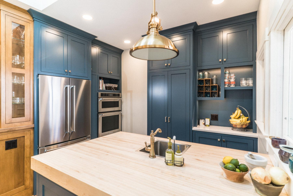 History Modernized - Farmhouse - Kitchen - Denver - by R.G. Cowan ...