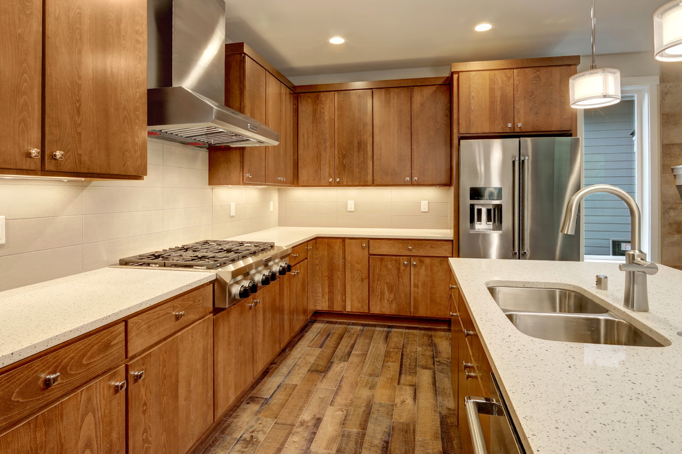 Holmes Point - Traditional - Kitchen - Seattle - by Sapphire Homes | Houzz