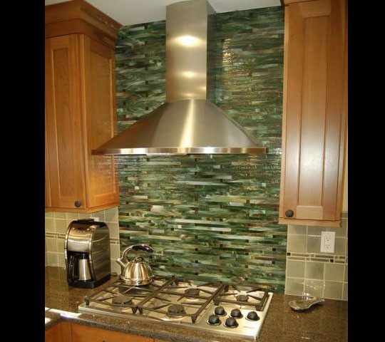 Horizontal Bamboo Backsplash - Modern - Kitchen - San Francisco - by ...