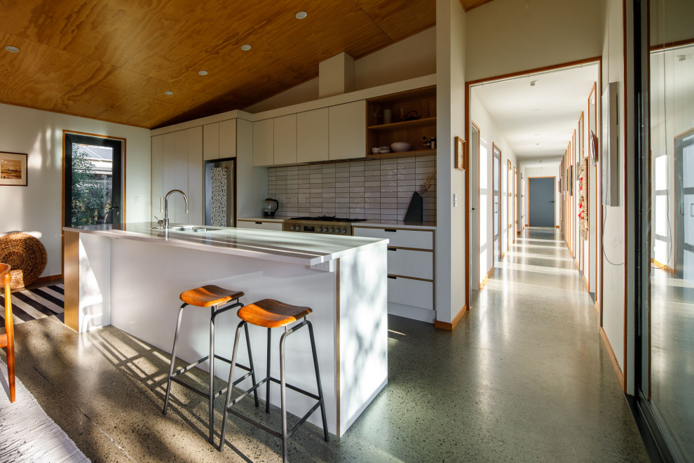 Horse & Cart House - Midcentury - Kitchen - Wellington - by Holmes ...