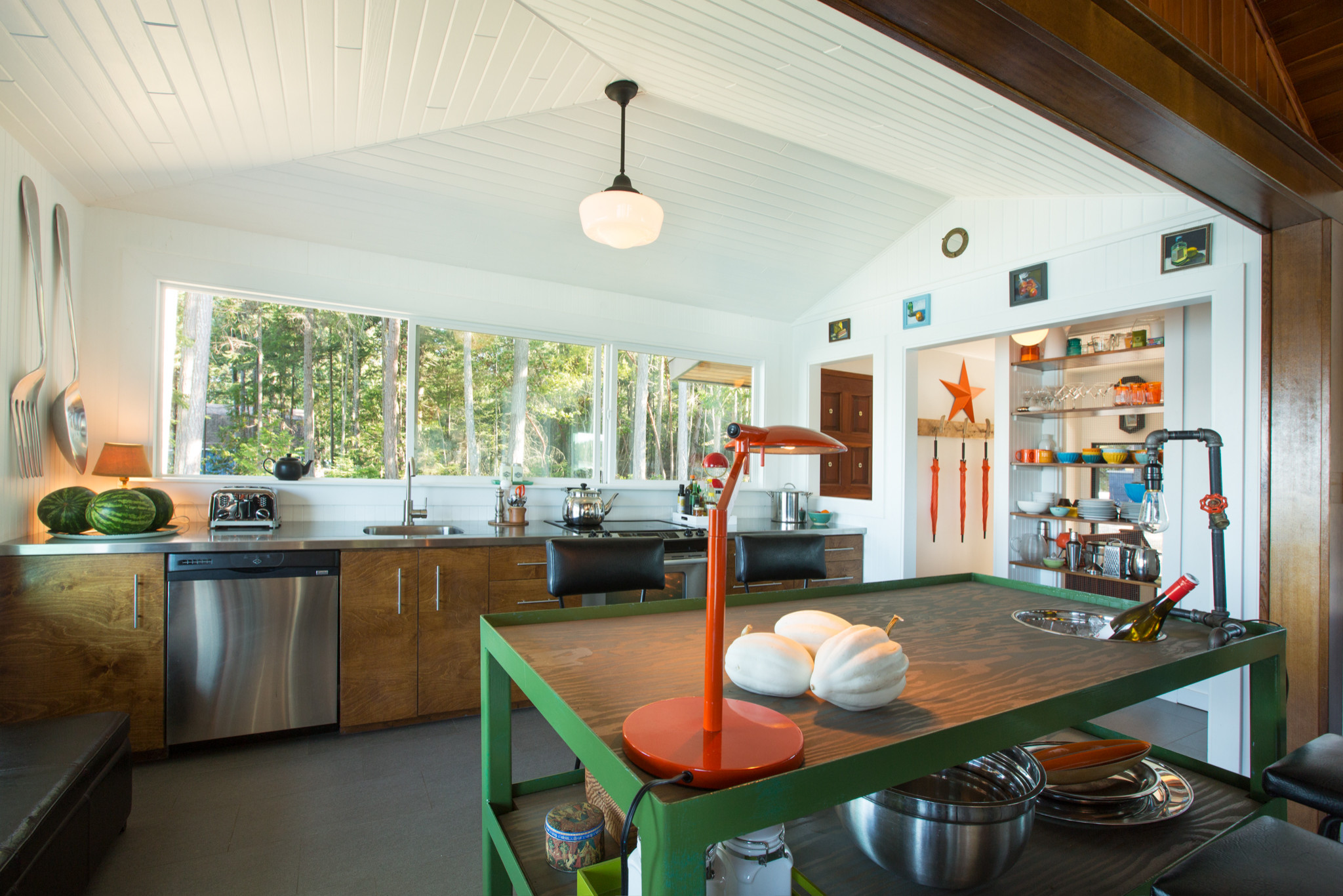 Houzz Tour: Designers Get Creative With Their Island Getaway
