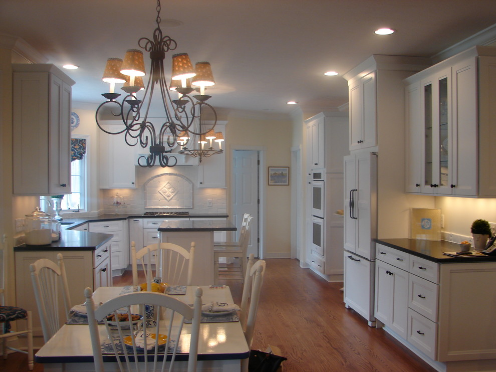Hudson Kitchen Remodel - Traditional - Kitchen - Cleveland - by Lonny ...