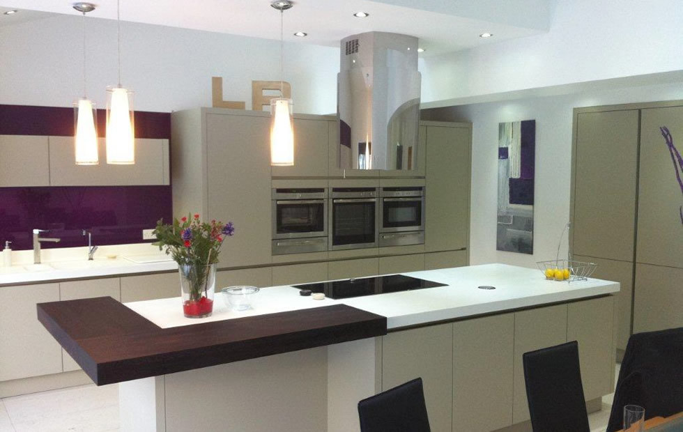 Hunt For New Hob Transformed Into Luxury Modern Kitchen - Kitchen ...
