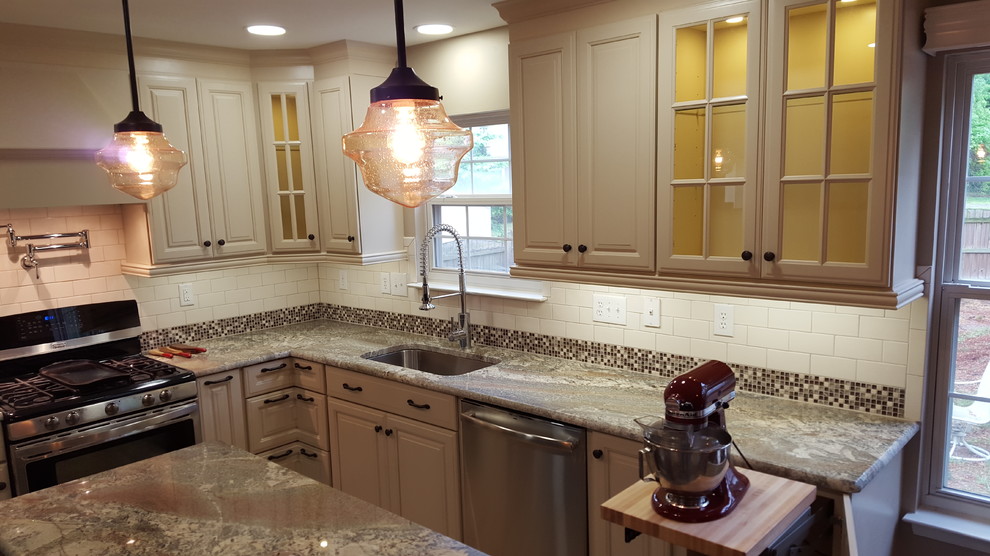 Hunton Kitchen in Glen Allen - Contemporary - Kitchen - Richmond - by ...