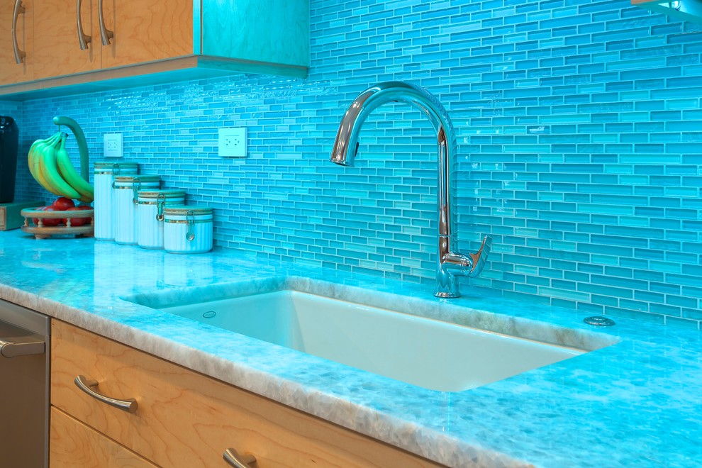 Hyde Park Lane Project - Contemporary - Kitchen - Chicago - by VeDco ...