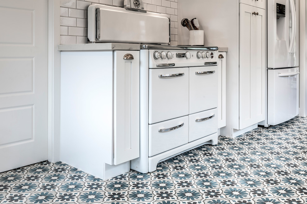 IBIZA CEMENT TILE KITCHEN - Farmhouse - Kitchen - Los Angeles - by ARTO ...