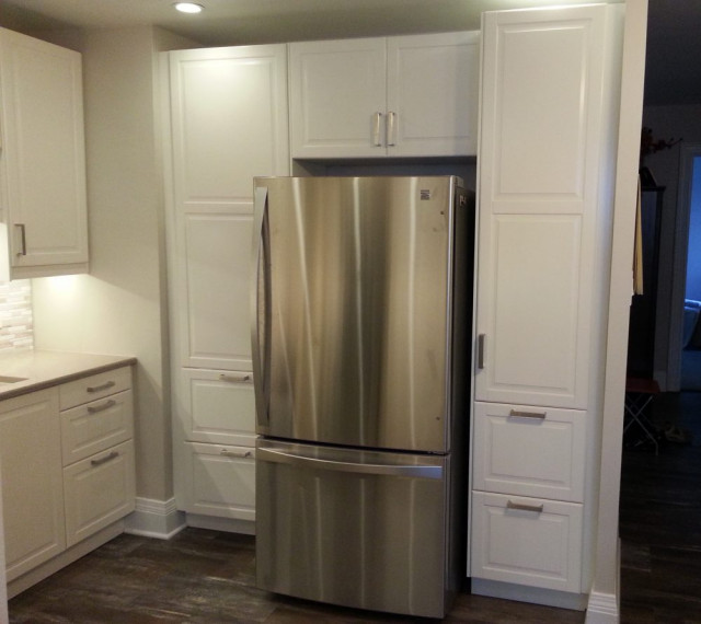 IKEA kicks a DDD (dated, dark, and dingy) Chicago kitchen to the curb ...