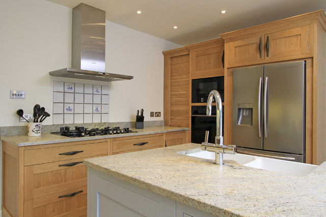 In-Frame Oak & Painted Shaker Kitchen in Parma Grey - Contemporary ...