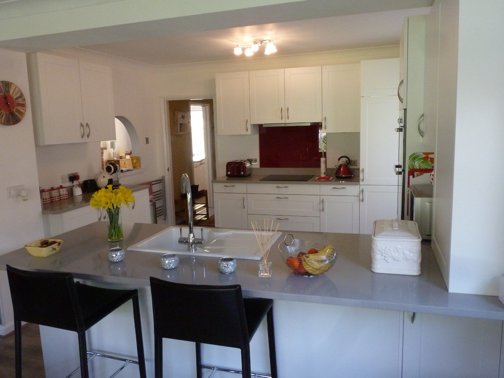 Modern Shaker in Matt White with Silestone Niebla worktops ...