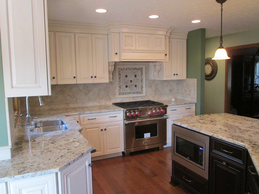 Independence Traditional Kitchen - Traditional - Kitchen - Cleveland ...