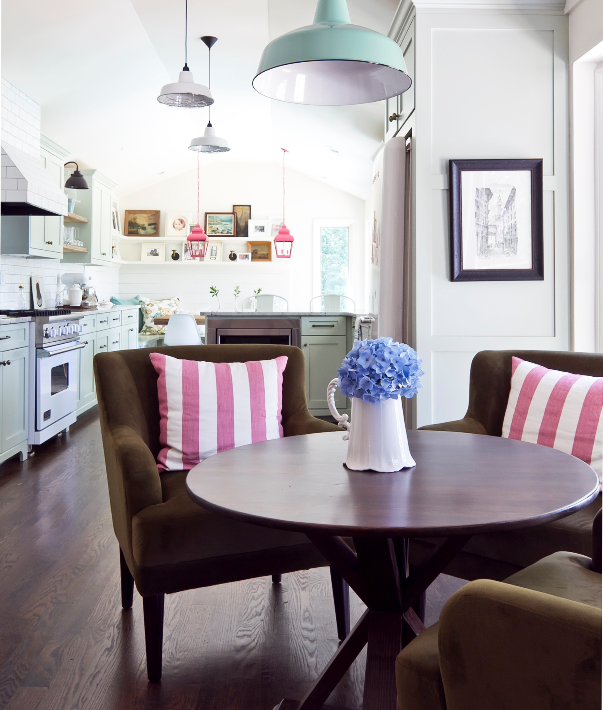 Feel Good Home: How to Bring that 'Holiday Feeling' Home With You ...