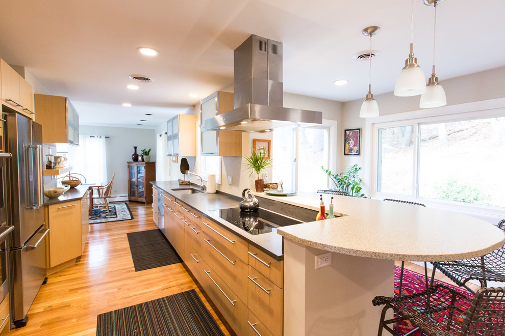 Induction cooktop fit perfectly with the black counter top ...