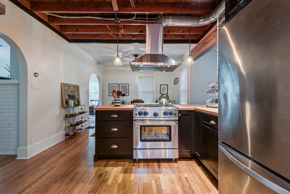 Industrial Retro Kitchen Urbana - Industrial - Kitchen - Chicago - by ...