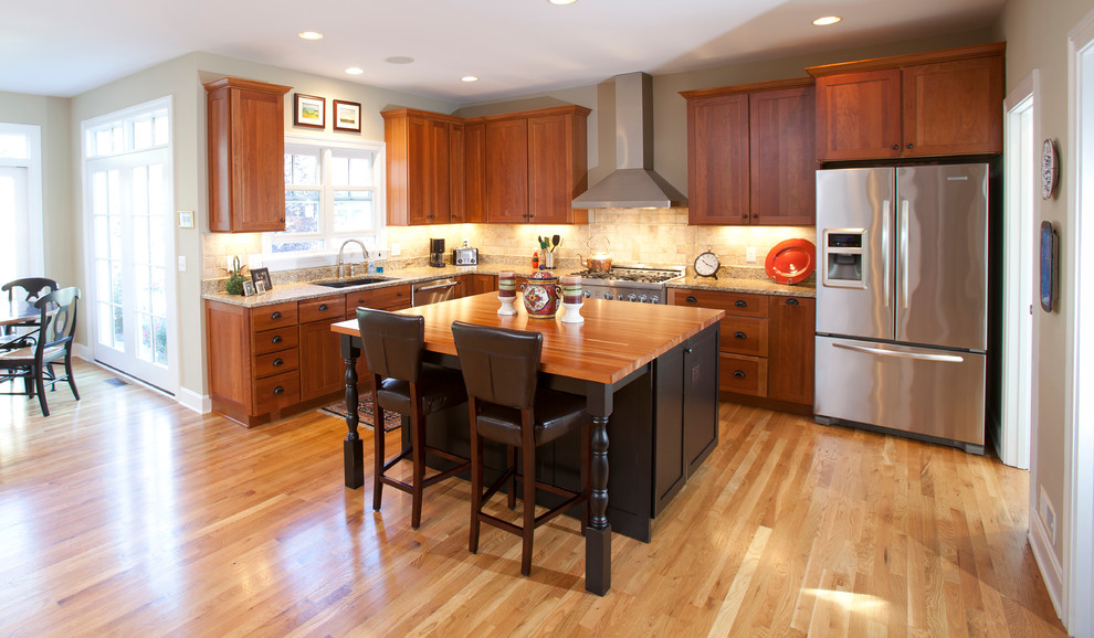 Interiors - Traditional - Kitchen - Cincinnati - by Ireland-May Ltd | Houzz