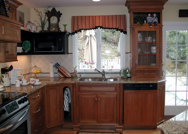 invisible microwave - Traditional - Kitchen - New York - by Susan Serra ...