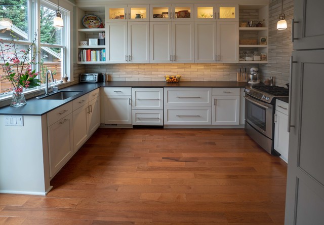 Irvington Traditional - Kitchen - Traditional - Kitchen - Portland - by ...