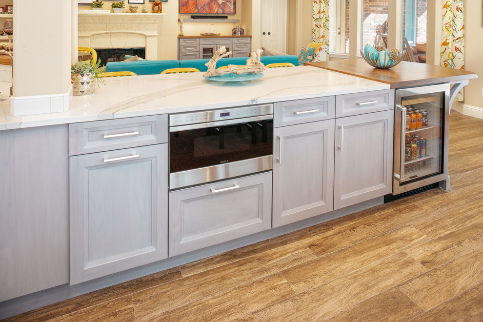 Island Workspace features Ample Counter Space and a Microwave Drawer ...