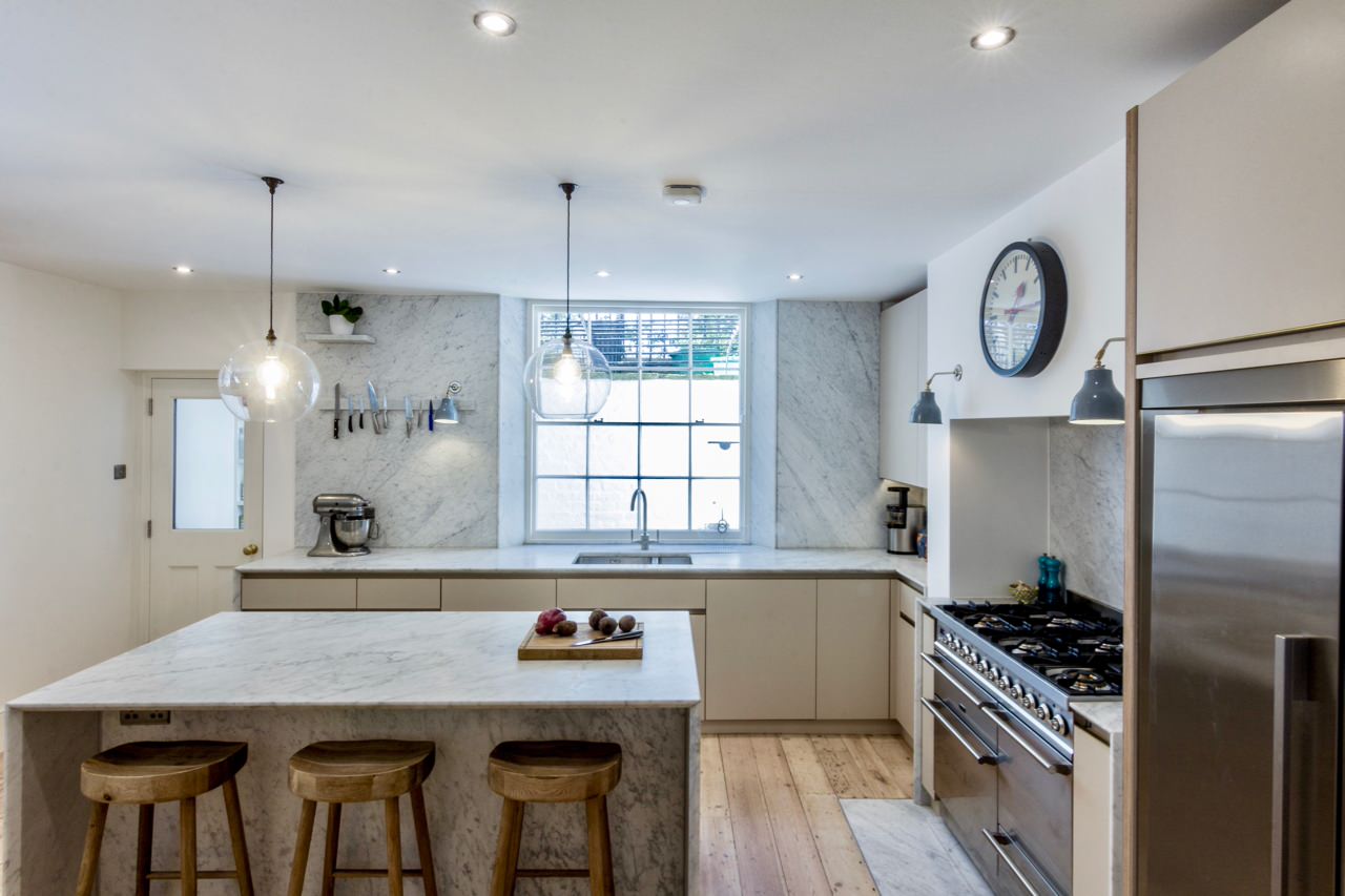 Open-plan Kitchen Designs That Blend in With the Living Space | Houzz UK