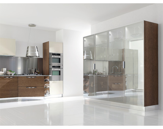 Italian kitchens ( LIFE ) - Modern - Kitchen - Miami - by Yamini ...