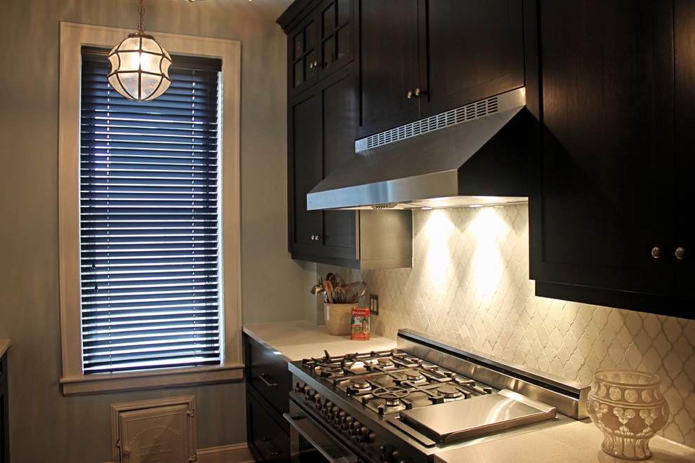 Jacobs - Contemporary - Kitchen - New York - by Holzman Interiors, Inc ...