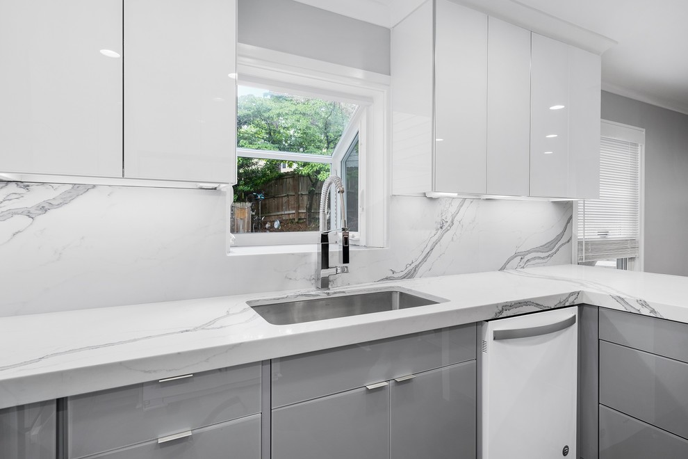Jean's Kitchen - Modern - Kitchen - Atlanta - by Hammer + Harmony | Houzz