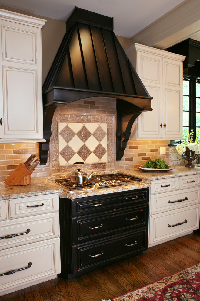 Jenny Rausch, C.K.D - Traditional - Kitchen - St Louis - by Karr Bick ...