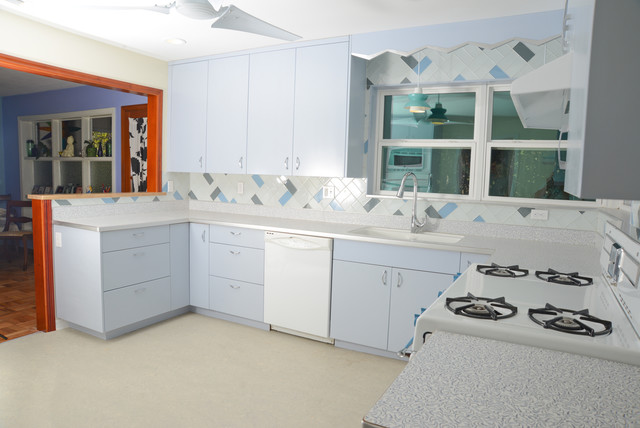 Jetson's Retro Vintage Kitchen - Midcentury - Kitchen - Miami - by ...