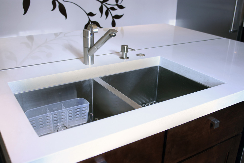 Jones - Modern - Kitchen - St Louis - by Interior Concrete | Houzz