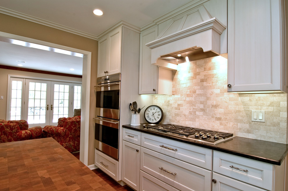 Julie's Kitchen - Traditional - Kitchen - Chicago - by The Coveted ...