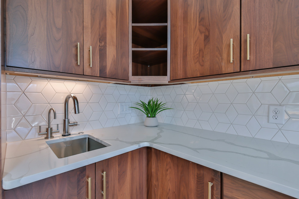 Kaylor Russell - Modern Kitchen Remodel - Modern - Kitchen - Raleigh ...