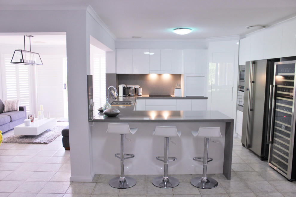 Kellyville5 - Modern - Kitchen - Sydney - by AJB Kitchens | Houzz