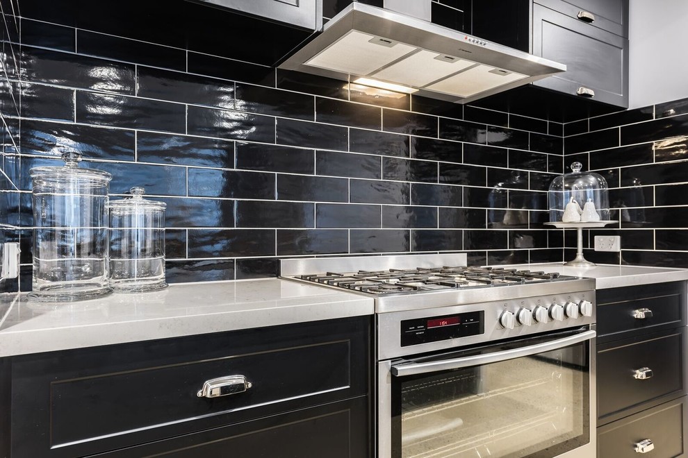 Kemmish Crescent - Modern - Kitchen - Perth - by LUXE Builders ...