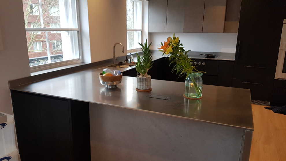 Kensington, London - Contemporary - Kitchen - London - by Cavendish ...