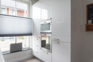 Keuken rijtjeshuis - Modern - Kitchen - Amsterdam - by Van Wanrooij ...