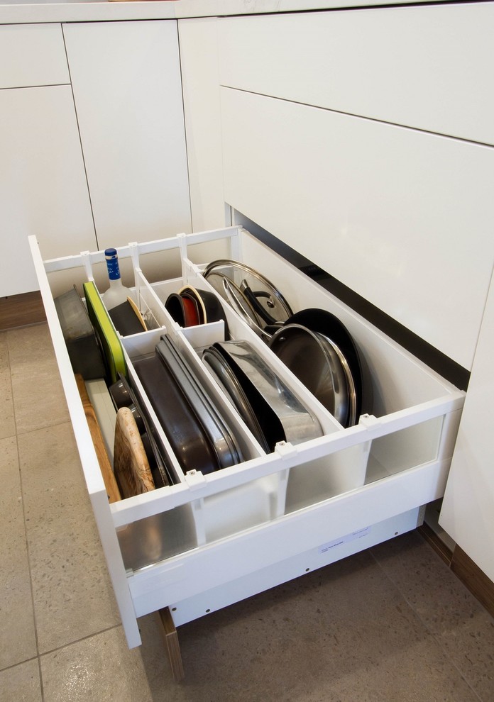 Kew Kitchen & Euro Laundry - Modern - Kitchen - Melbourne - by The ...