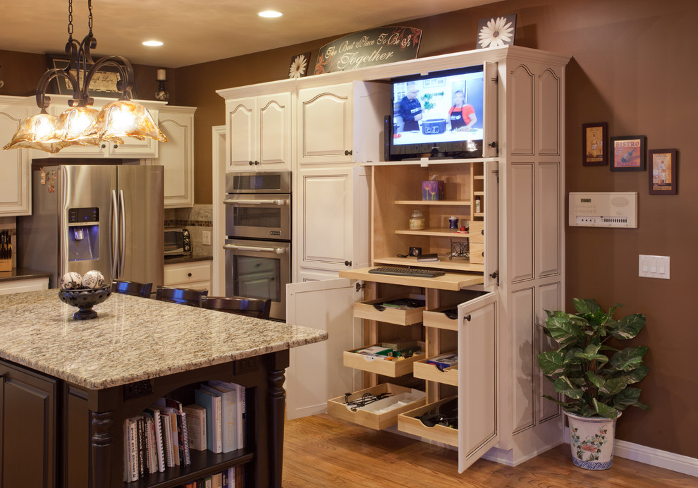Keystone Building & Design Remodeling Pics - Traditional - Kitchen - St ...