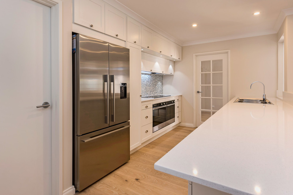 Kingsley Kitchen - Beach Style - Kitchen - Perth - by Studio Seventy ...