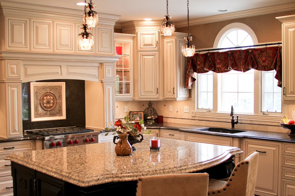 Kitchen 3 by Designer, Sue McCann - Traditional - Kitchen - St Louis ...